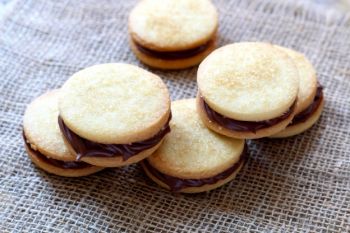 Nutella shortbread cookies are the new Oreo